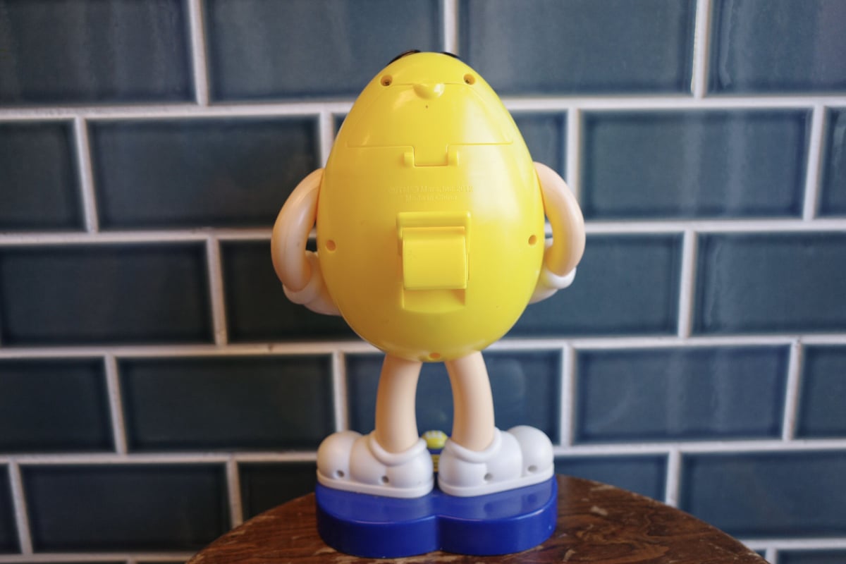 ビンテージ M&M's エムアンドエムズ ディスペンサー イエロー ビンテージ M&M's エムアンドエムズ ディスペンサー イエロー