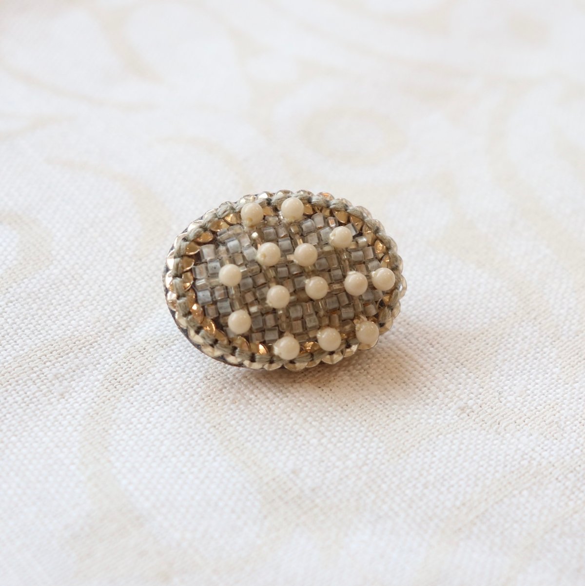 tamas こんばんは mini brooch | plum tamas こんばんは mini brooch | plum