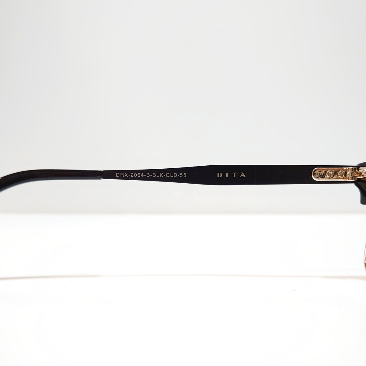DITA STATESMAN THREE DRX-2064-B-BLK-GLD-55 | O DITA STATESMAN THREE DRX-2064-B-BLK-GLD-55 | O