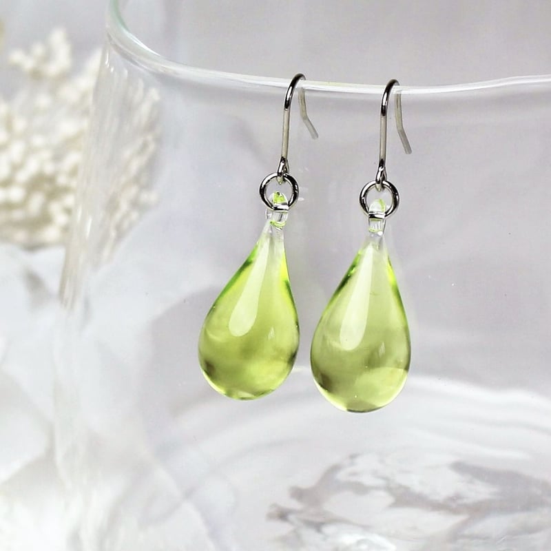 guridrops】しずくピアス/イヤリング(M)Lime Green | ぐり工房 guridrops】しずくピアス/イヤリング(M)Lime Green | ぐり工房