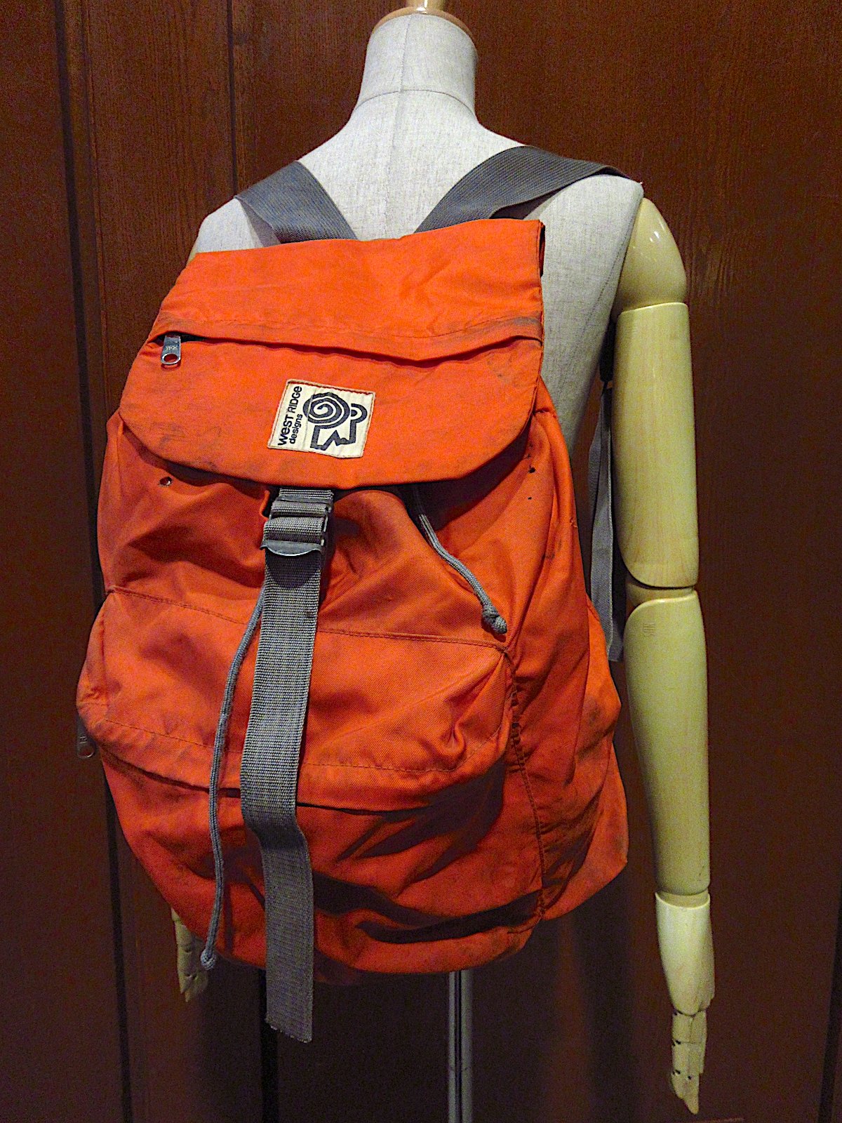 ビンテージ70's WeST RIDGe designsナイロンバックパックオレンジ 2402...