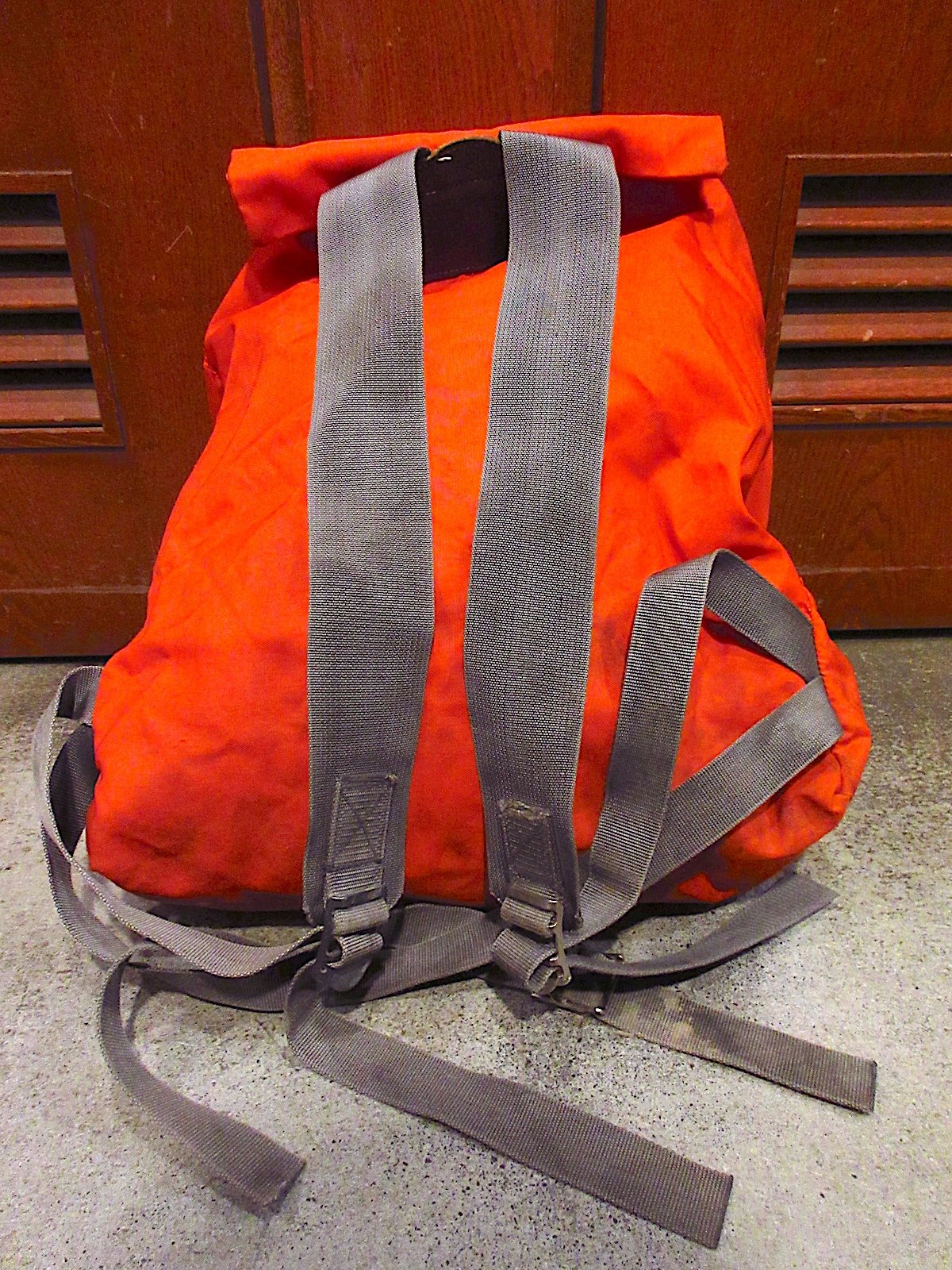 ビンテージ70's WeST RIDGe designsナイロンバックパックオレンジ 2402...