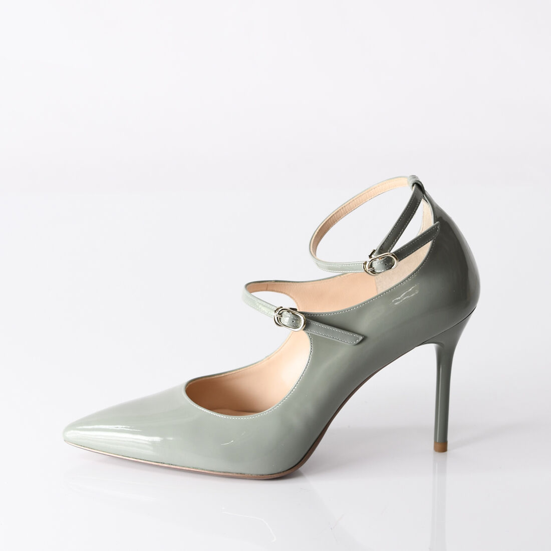 ポインテッドトゥストラップヒールパンプス / Pointed toe strap ポインテッドトゥストラップヒールパンプス / Pointed toe strap