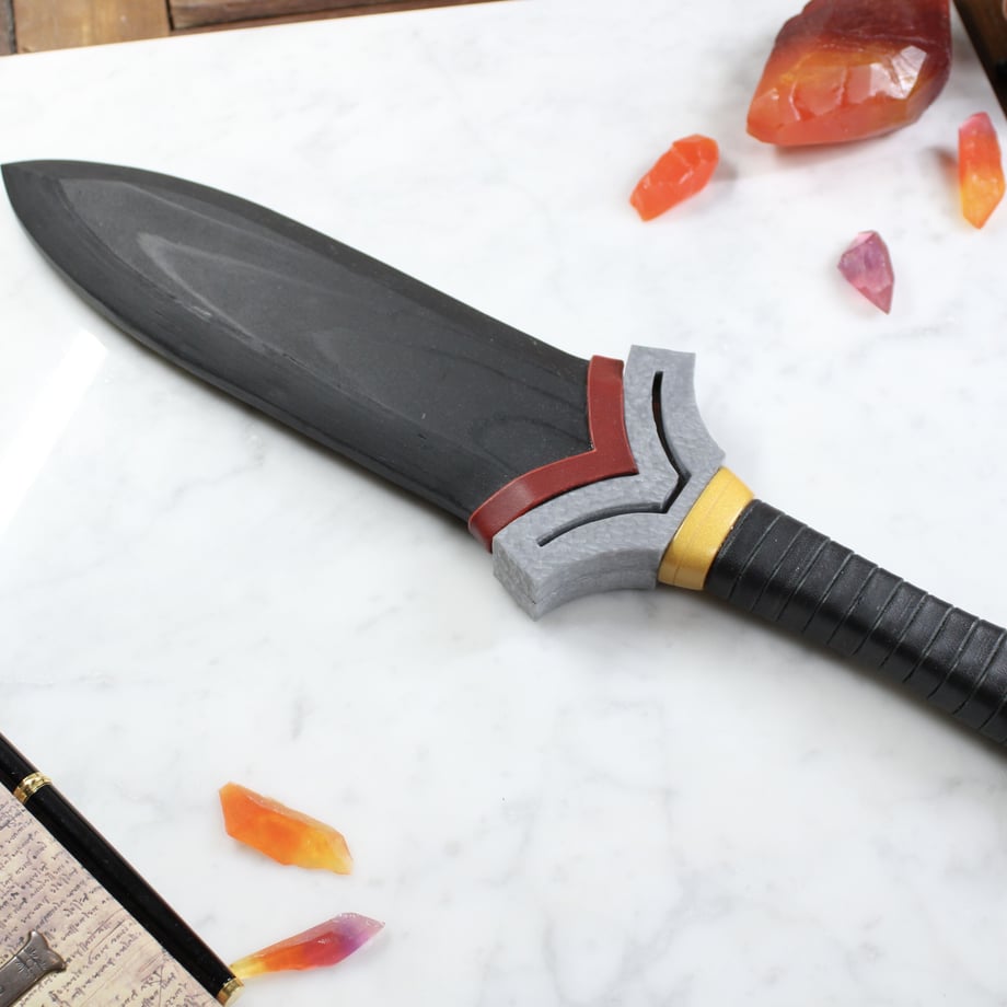 炎の魔剣/Crimson fire magic sword | KADOWAKI