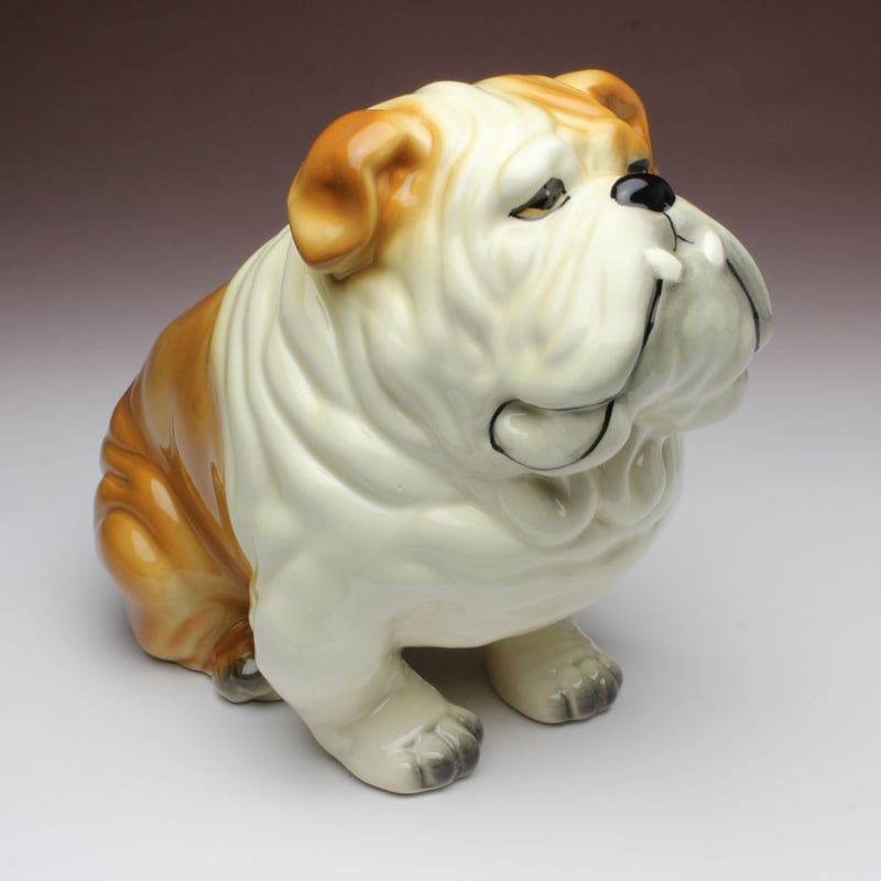 陶器犬置物 イングリッシュブルドッグ レッド&ホワイト 座り姿 陶器犬置物 イングリッシュブルドッグ レッド&ホワイト 座り姿