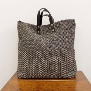 2wayトートLサイズ Quatre柄 black x beige | trois temps...