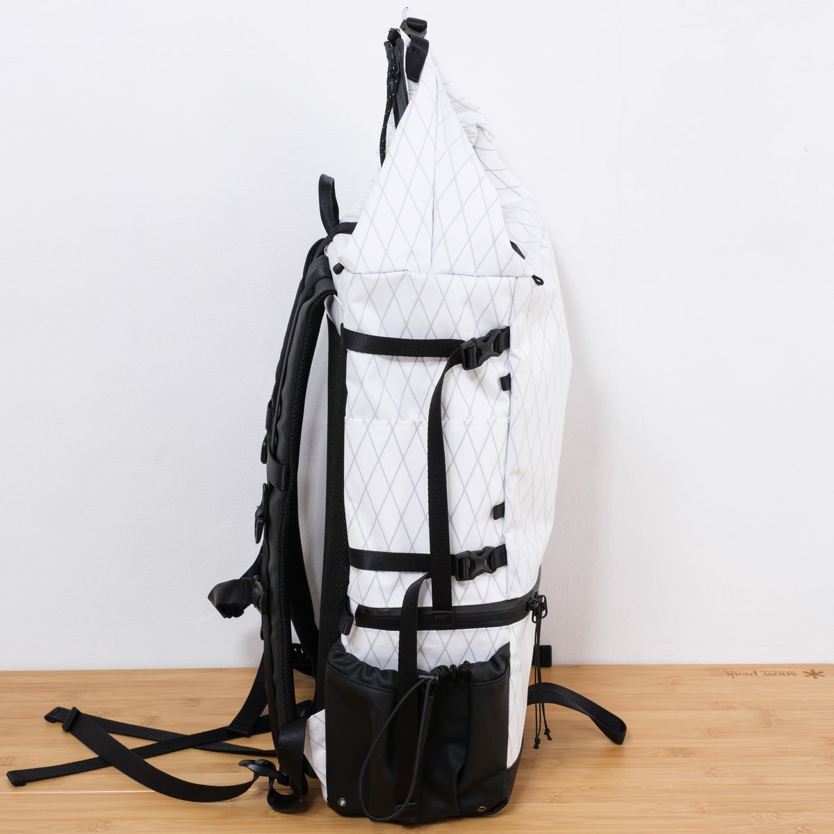 holo ／ Utility Back Pack | 旅道具と人 HouHou〈ホウホウ〉