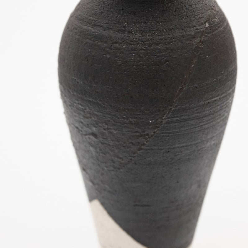 KANSAI NOGUCHI 野口寛斉 JOMON Yakishime Vase 19 | L KANSAI NOGUCHI 野口寛斉 JOMON Yakishime Vase 19 | L