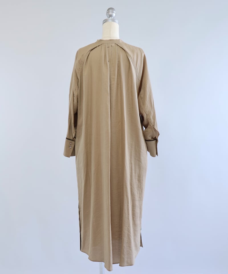 etre relie】コンビカラーエンブロイワンピース 157617 | etre relie