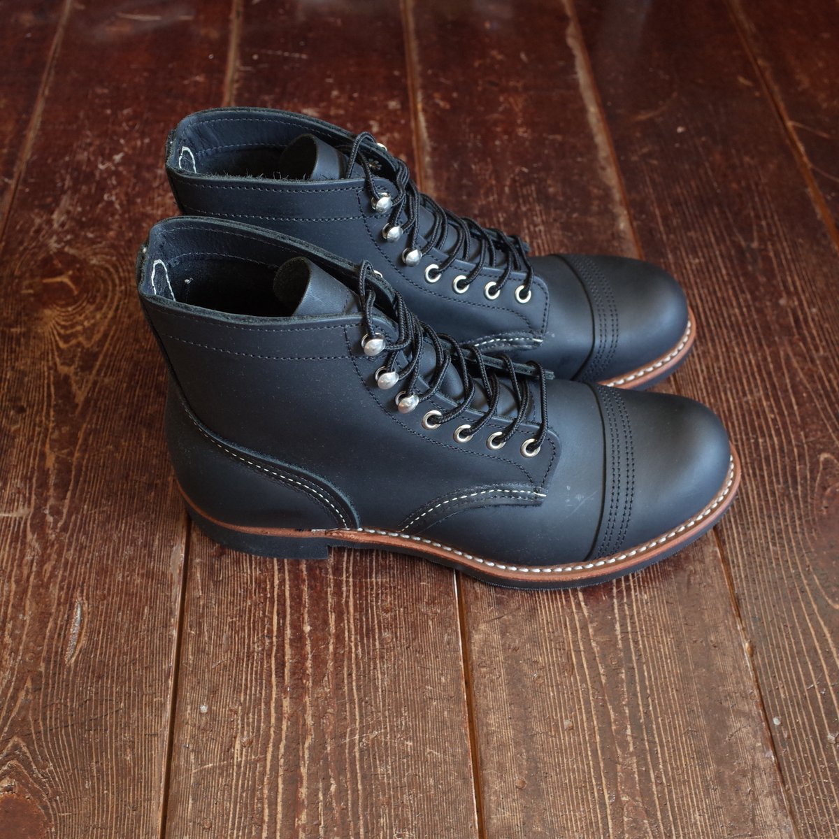 Red Wing #8084 "IRON RANGER"Black Harness | MAP...