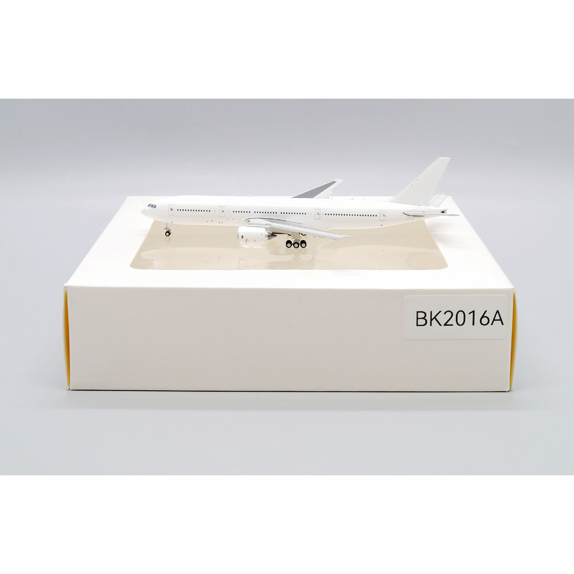 塗装DIY 1/400 Blank B777-200 "Flap Down" | ひこーきちゃん