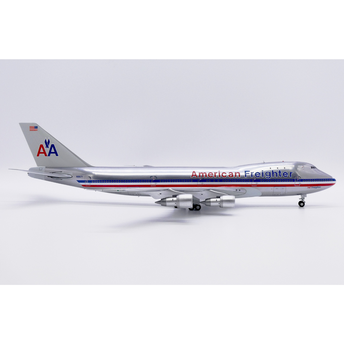 お取り寄せ商品】1/200 747-100(SF) アメリカン航空 N9 お取り寄せ商品】1/200 747-100(SF) アメリカン航空 N9