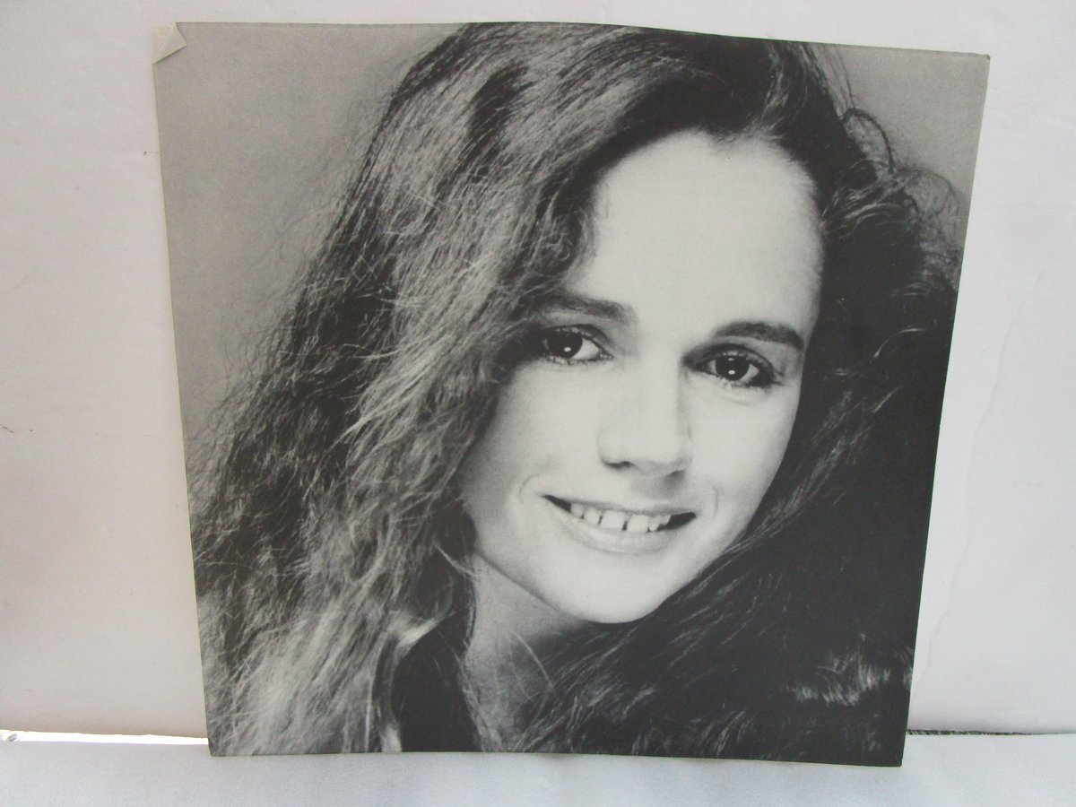 NICOLETTE LARSON / All Dressed Up & No Place to...