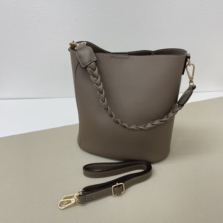 軽量合皮 三つ編みハンドル ハンドバッグ・2col | HA-CHI