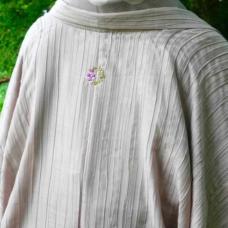 別注:刺繍紋「あけび」(薄羽織用※別注品) | 着物ショップKosode 別注:刺繍紋「あけび」(薄羽織用※別注品) | 着物ショップKosode