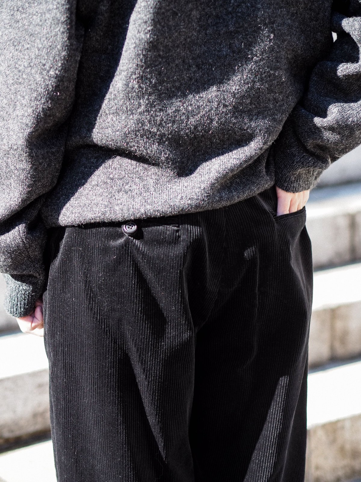 THE DAY - BRITISH CORDUROY TUCK WIDE PANTS - Bl THE DAY - BRITISH CORDUROY TUCK WIDE PANTS - Bl
