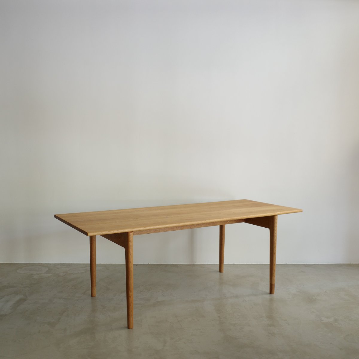 Hans J. Wegner / AT15 ソファテーブル( oak ) | 𝐟𝐥𝐨𝐨𝐫 Hans J. Wegner / AT15 ソファテーブル( oak ) | 𝐟𝐥𝐨𝐨𝐫