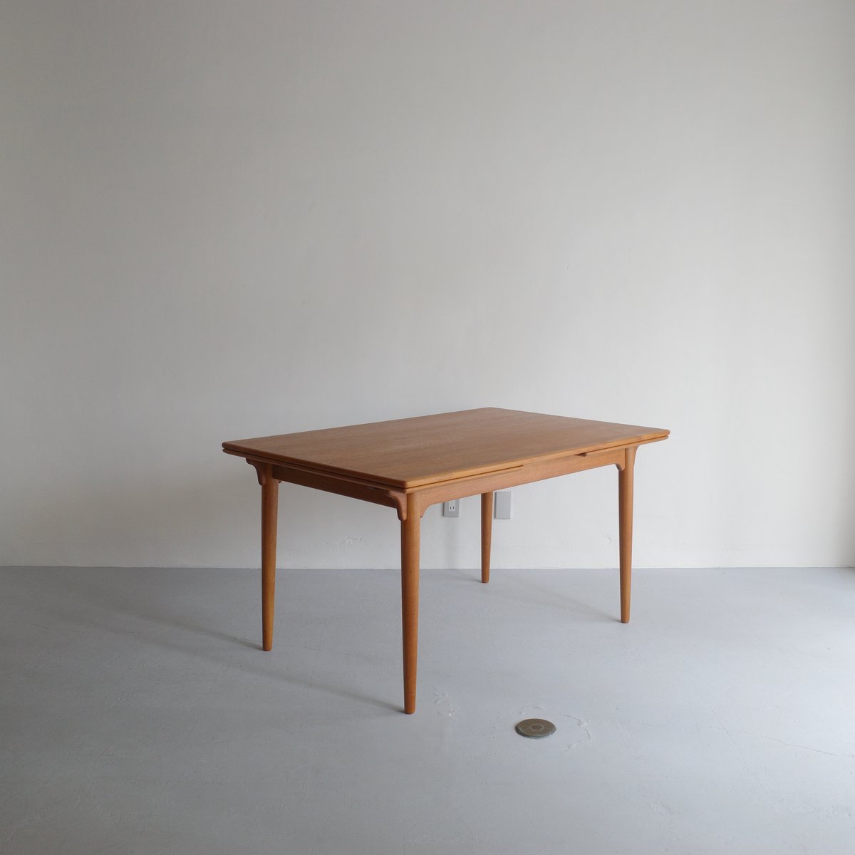 Omann Jun / model.54 ダイニングテーブル（ teak ） | 𝐟𝐥𝐨𝐨𝐫