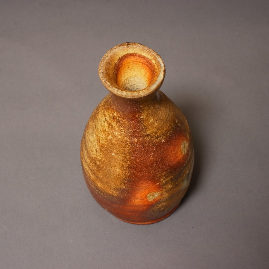 Shigaraki Tokkuri 3 | taiki kuroda ceramics