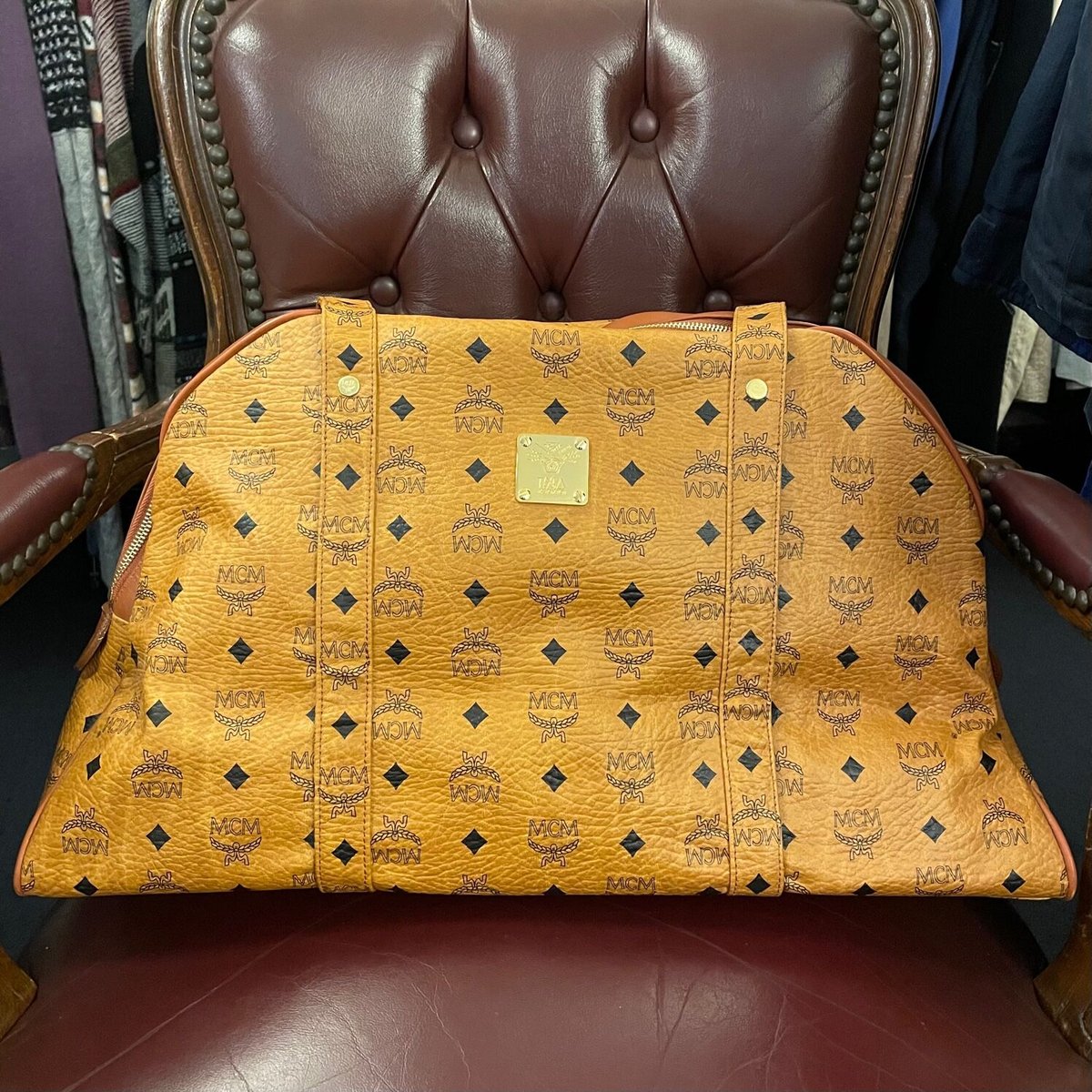 激レア TISA PHENOMENON × MCM トリプルネームモノグラム柄 激レア TISA PHENOMENON × MCM トリプルネームモノグラム柄
