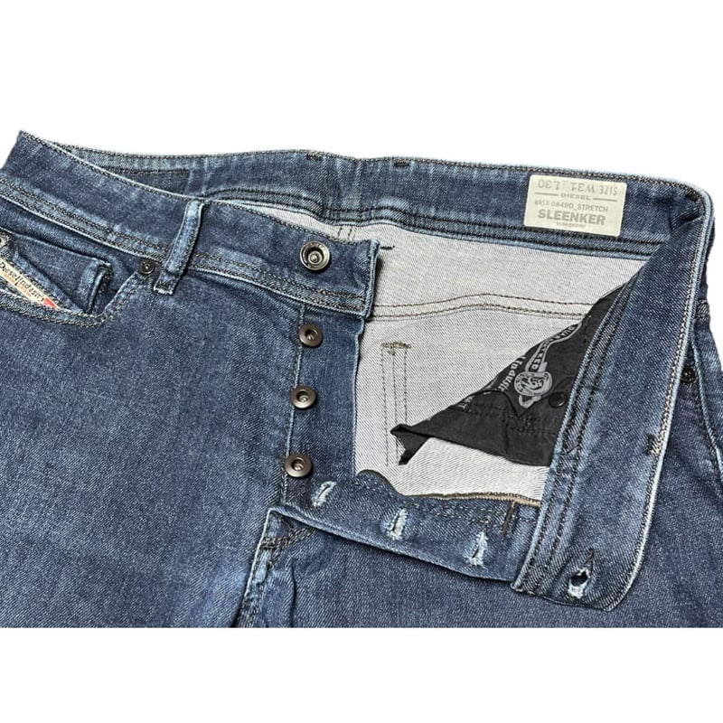 DIESEL デニムテーパードパンツ インディゴ W31サイズ DIESEL デニムテーパードパンツ インディゴ W31サイズ