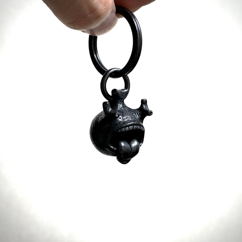 Tendobotanical x Bel Cielo 真鍮製 黒メッキグラ丸キーホルダー Tendobotanical x Bel Cielo 真鍮製 黒メッキグラ丸キーホルダー