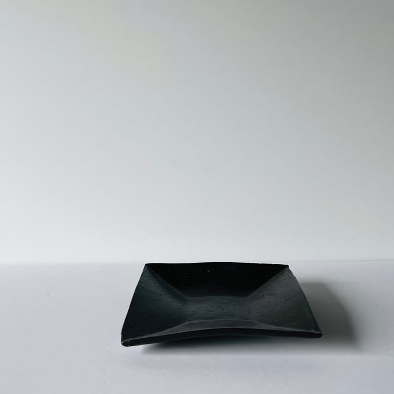 Sー10 鈴木大弓 黒高麗角皿 | GARAGE MADE Sー10 鈴木大弓 黒高麗角皿 | GARAGE MADE