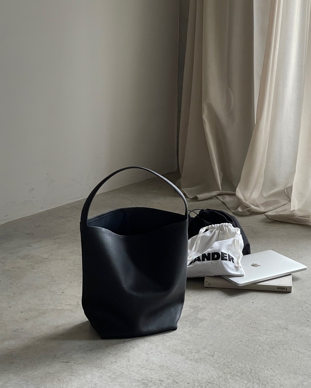 ONE HANDLE SHOULDER BAG / 3color | JISTORY