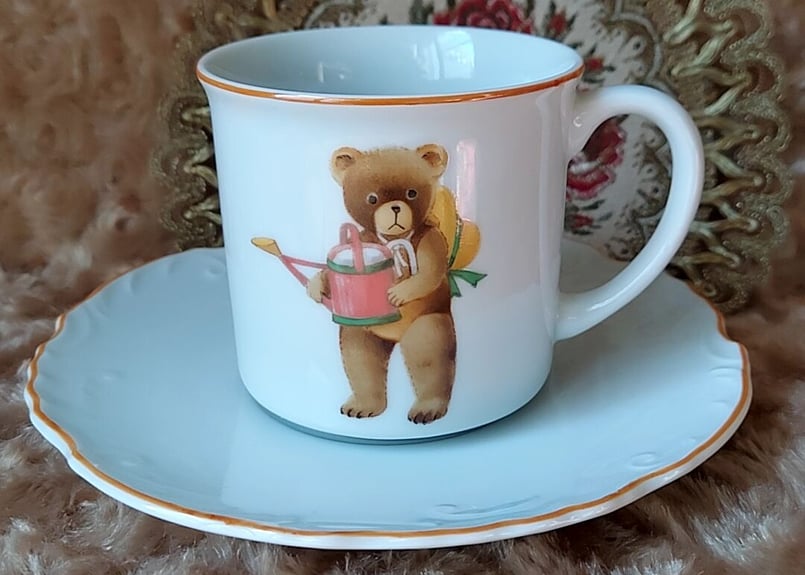 テディベア🧸ガーデン・カップ&ソーサー | あんちーくKIDAN STORE テディベア🧸ガーデン・カップ&ソーサー | あんちーくKIDAN STORE