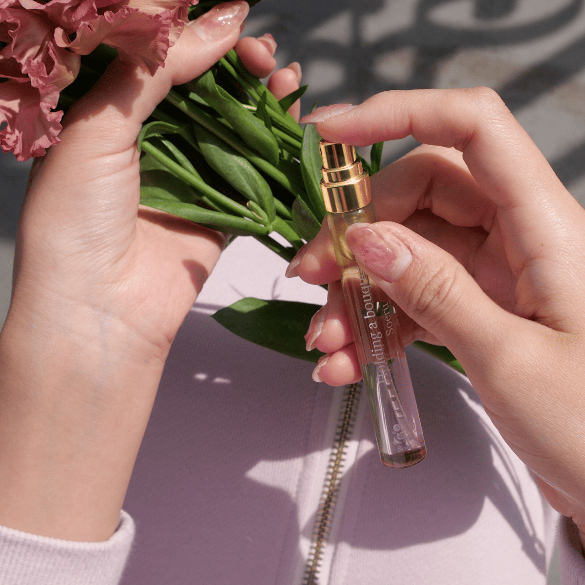 お花屋さんの香り「Holding a bouquet」（香水9ml） | Soeru 手のひら...