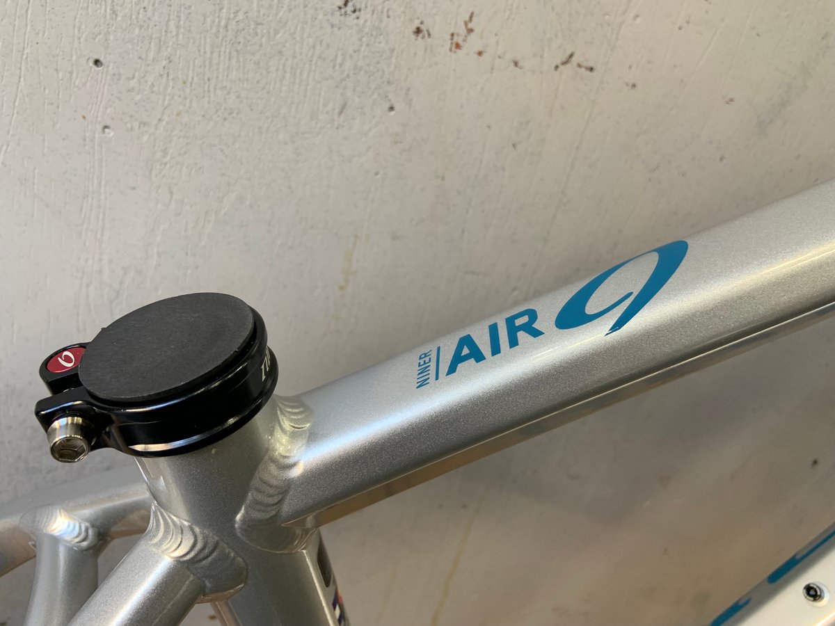 NINER AIR9 Mサイズ 送料無料 | 明雅屋STORE