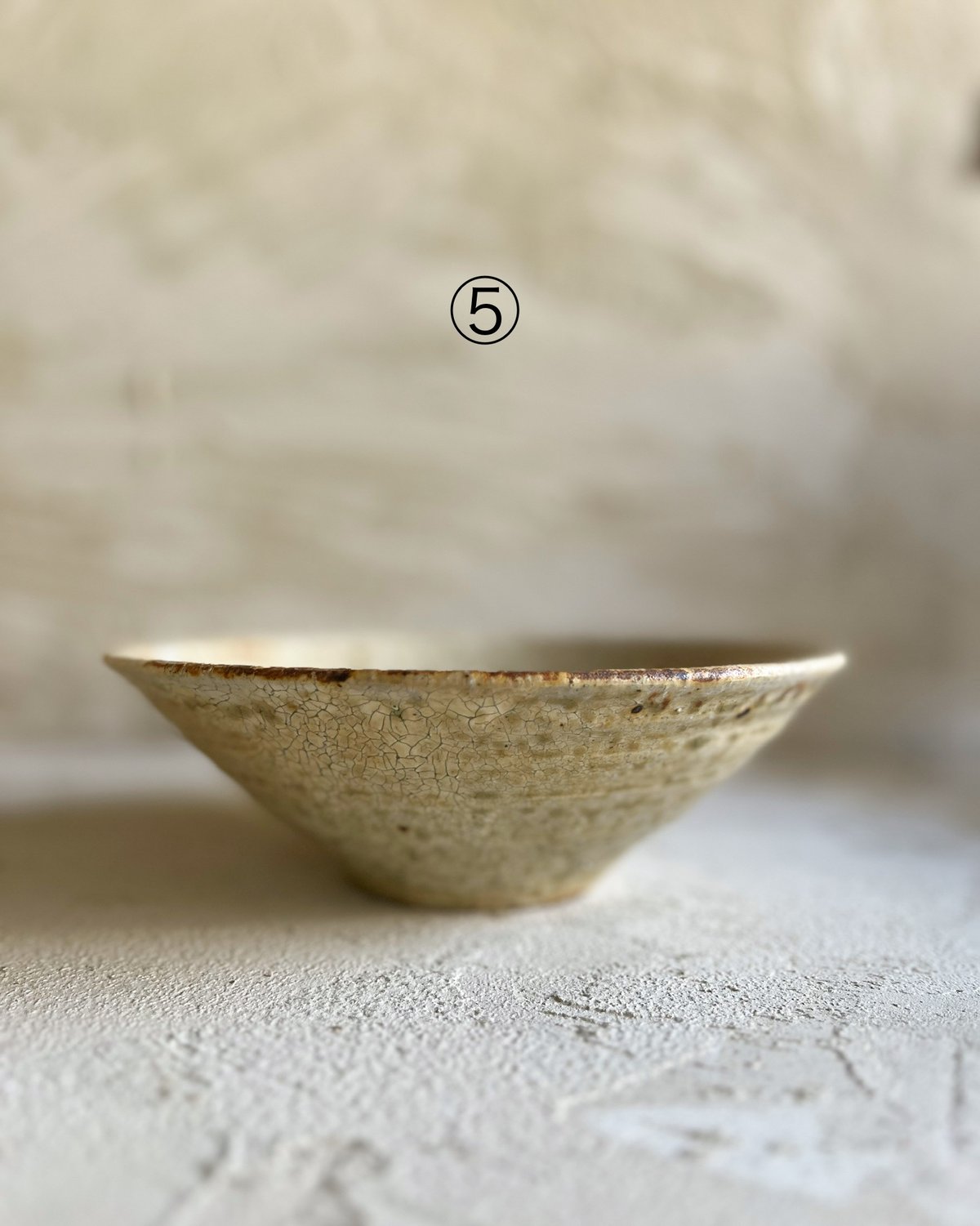 残6点> 尾形アツシ / ヒビ粉引 七寸洋鉢 | gis.STORE 残6点> 尾形アツシ / ヒビ粉引 七寸洋鉢 | gis.STORE