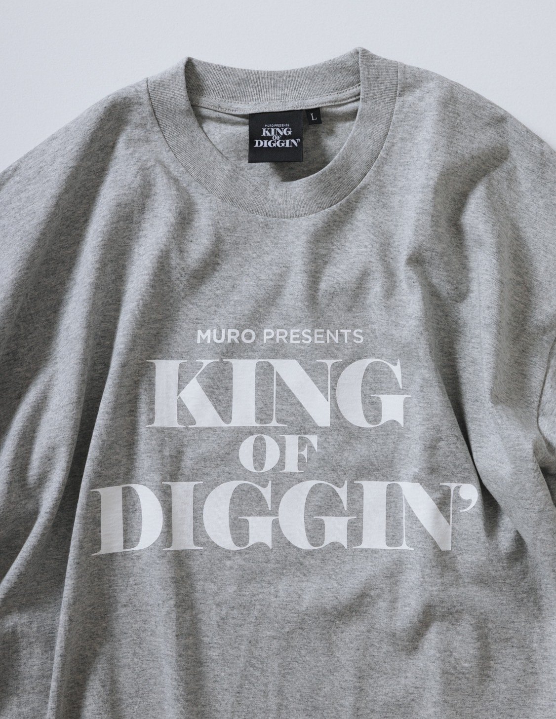 KING OF DIGGIN’ | Official T-shirt - Ash - | CH...