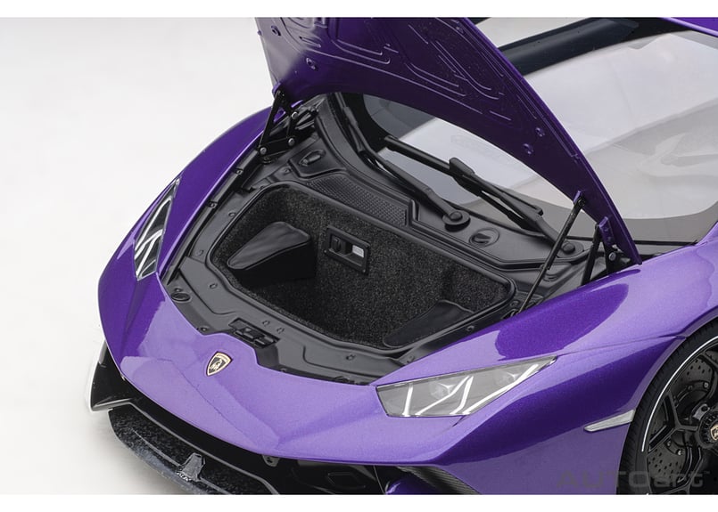 AUTOart 1/12 ランボルギーニ ウラカン ペルフォマンテ (パール AUTOart 1/12 ランボルギーニ ウラカン ペルフォマンテ (パール
