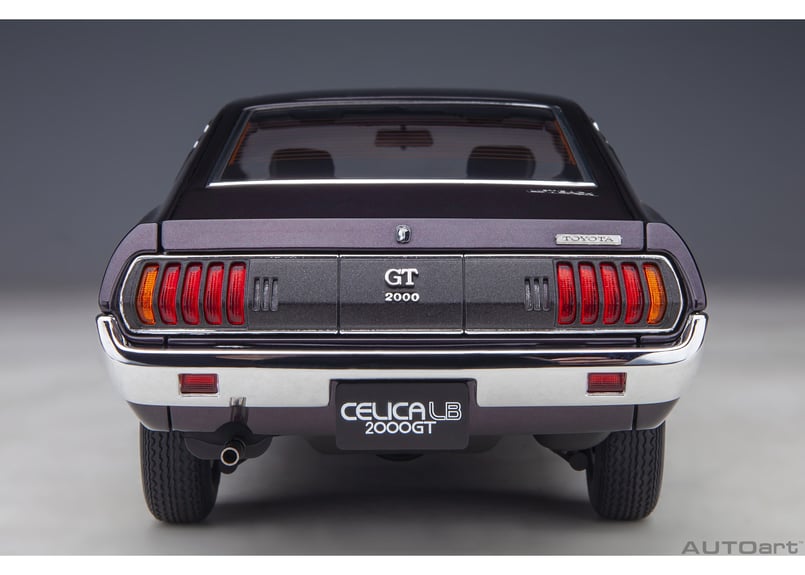 AUTOart 1/18 トヨタ セリカ リフトバック 2000GT (RA25) 1973 AUTOart 1/18 トヨタ セリカ リフトバック 2000GT (RA25) 1973