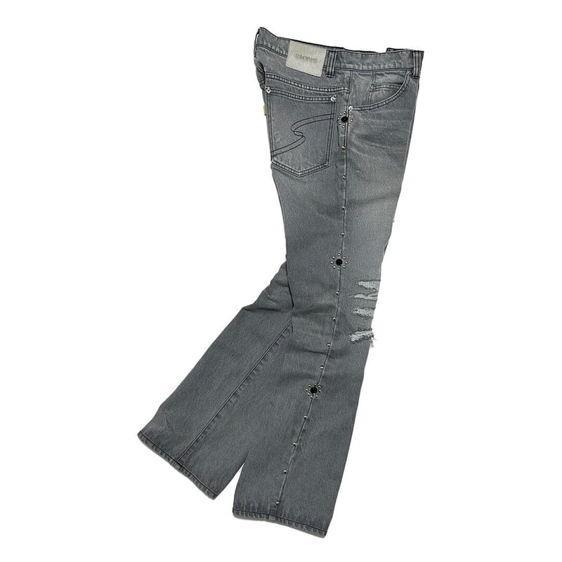 STUDS DAMAGED DENIM PANTS / BLACK | SKINS ONLIN STUDS DAMAGED DENIM PANTS / BLACK | SKINS ONLIN