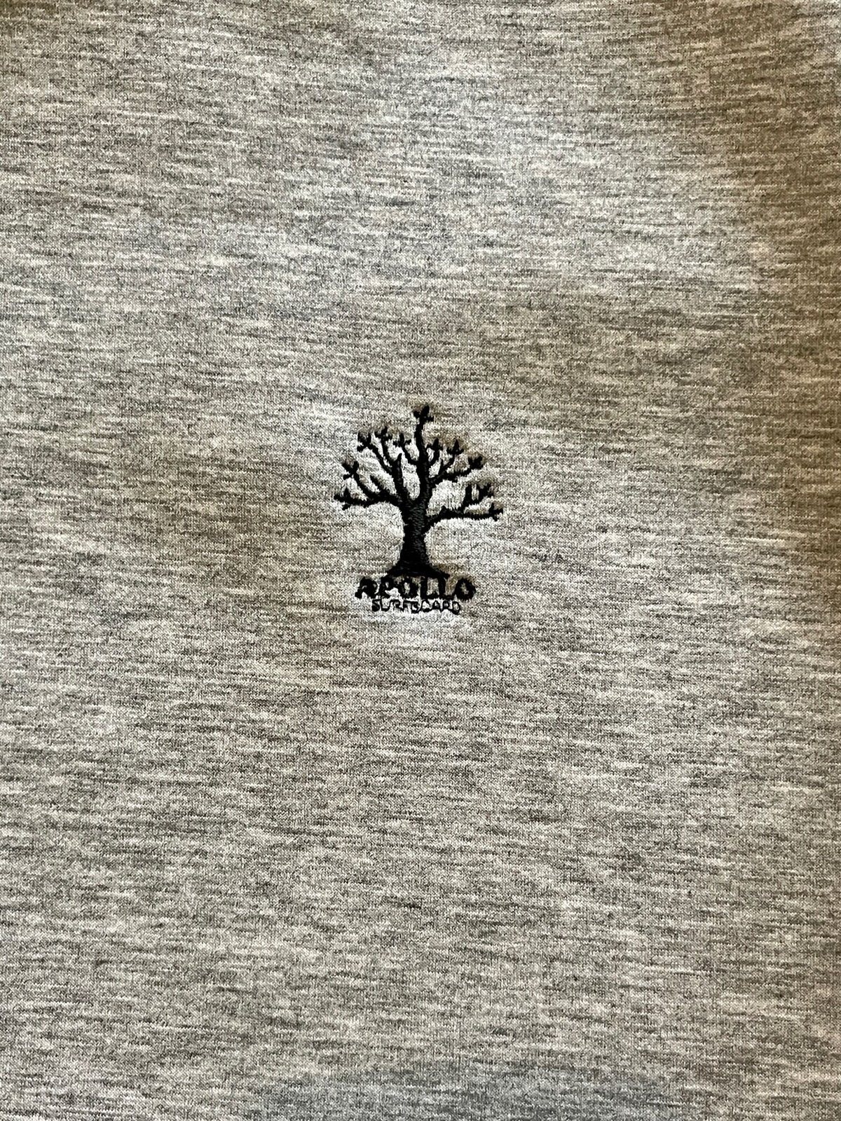 カネノナルキ🌳 刺繍ロゴ ツルツルクルーネックスウェット | A カネノナルキ🌳 刺繍ロゴ ツルツルクルーネックスウェット | A