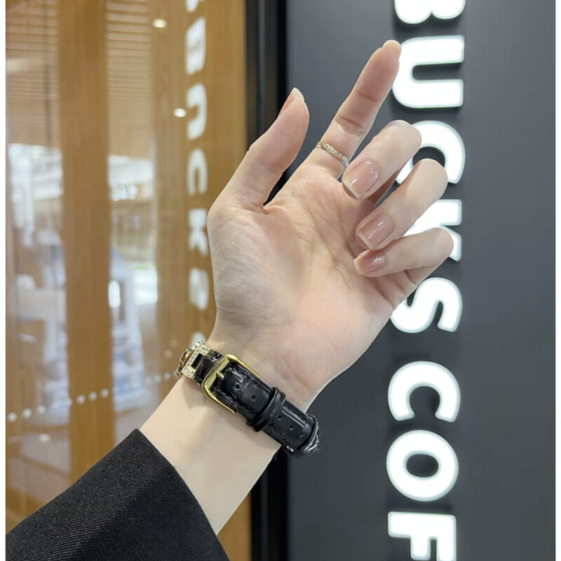 N467】四つ葉クローバー apple watch バンド 革 ブレスレット N467】四つ葉クローバー apple watch バンド 革 ブレスレット