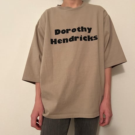 HEAVY WEIGHT TEE | Dorothy Hendricks