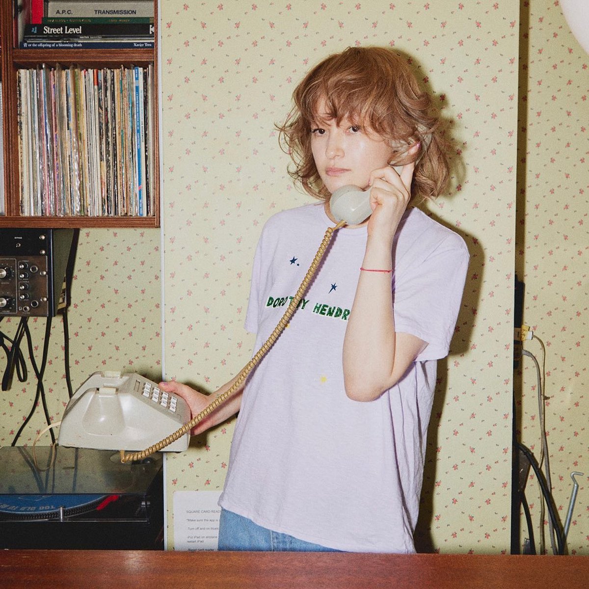 GLITTER PRINT TEE | Dorothy Hendricks