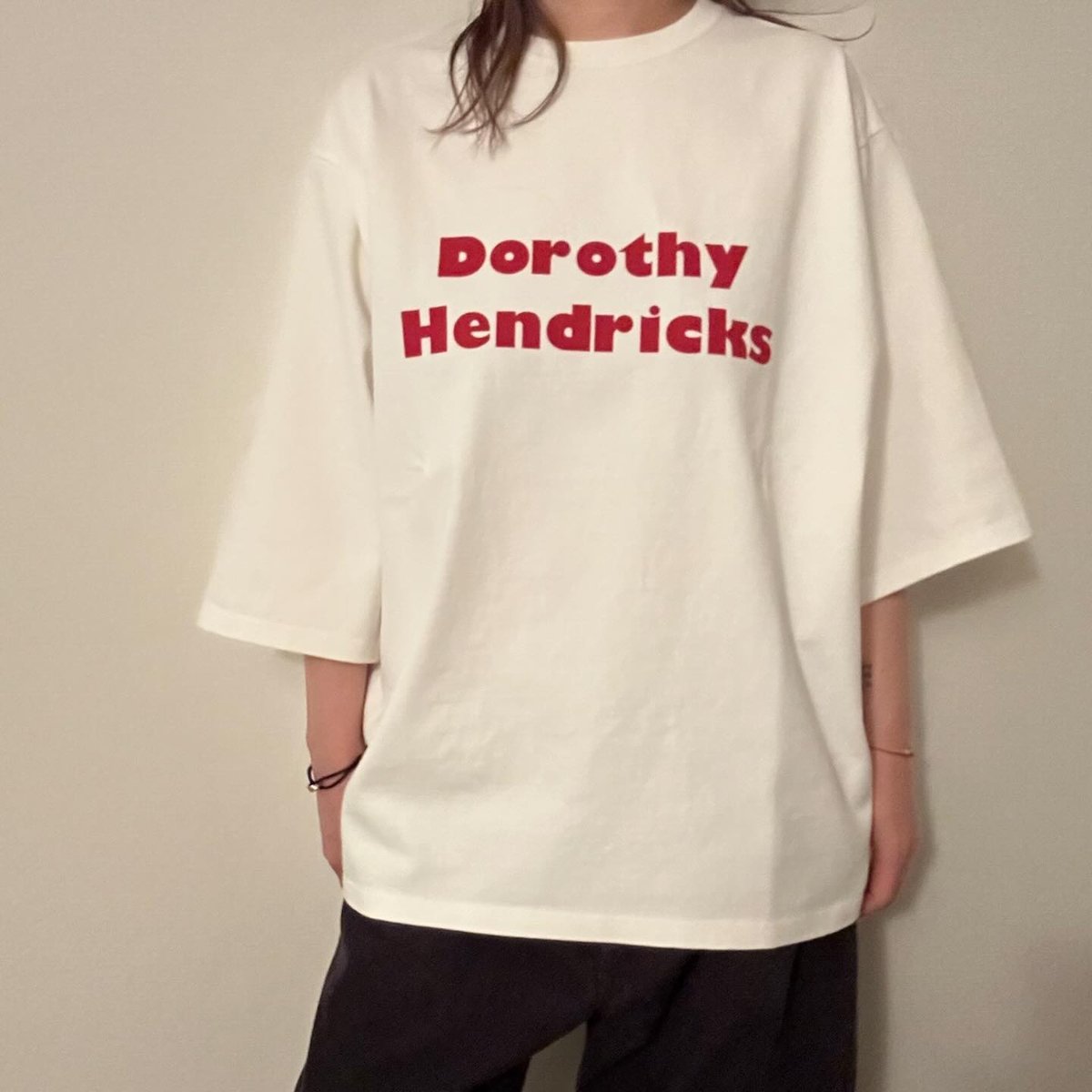 HEAVY WEIGHT TEE | Dorothy Hendricks