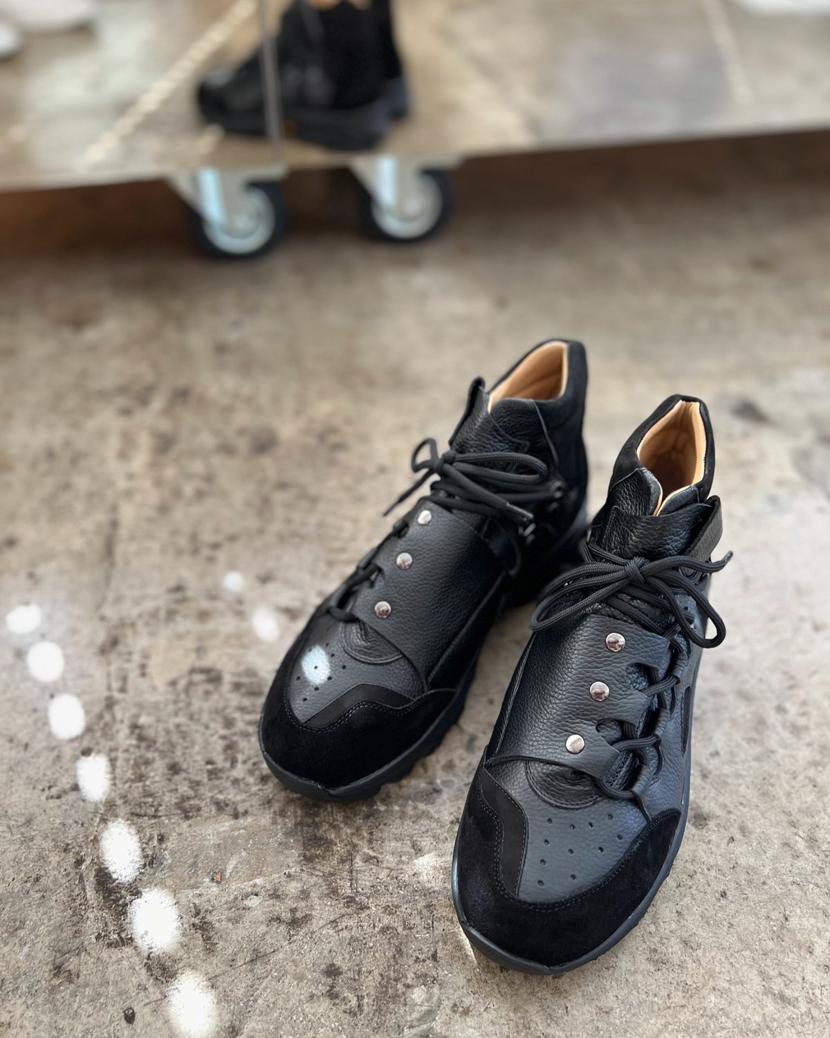 【TO&CO】TREKY / col.BLACK | lupus online store