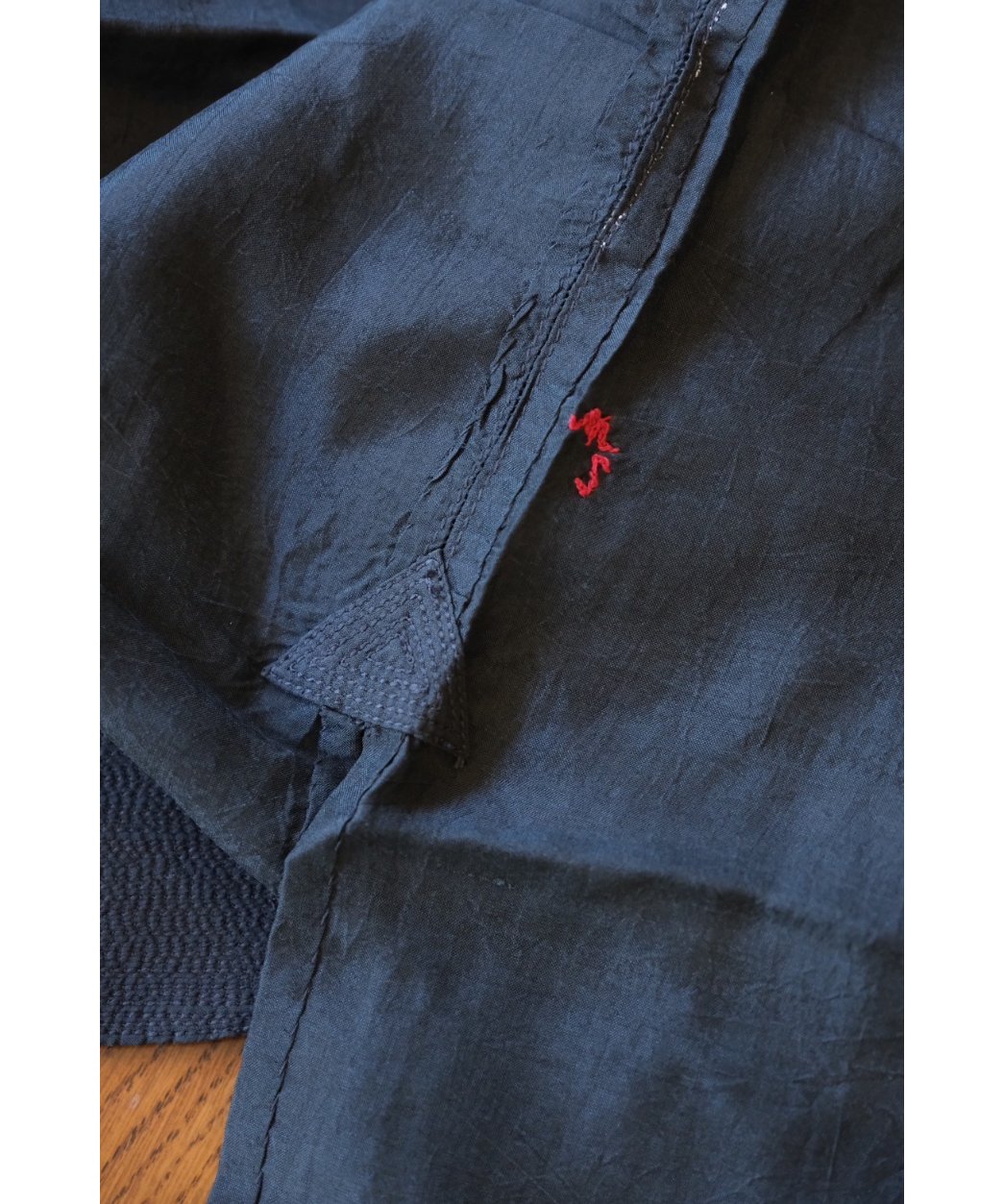MAATEE&SONS GUPTA KHADI SILK | MusterWerk MAATEE&SONS GUPTA KHADI SILK | MusterWerk