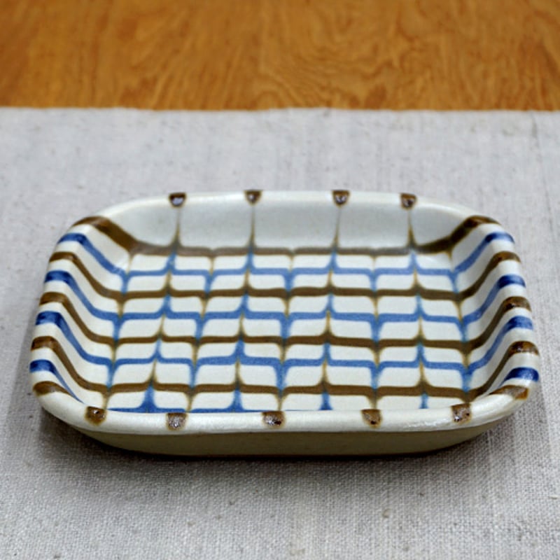 和食器 布志名焼 袖師窯 中角皿 13cm スリップ 白 | うつわの店 和食器 布志名焼 袖師窯 中角皿 13cm スリップ 白 | うつわの店