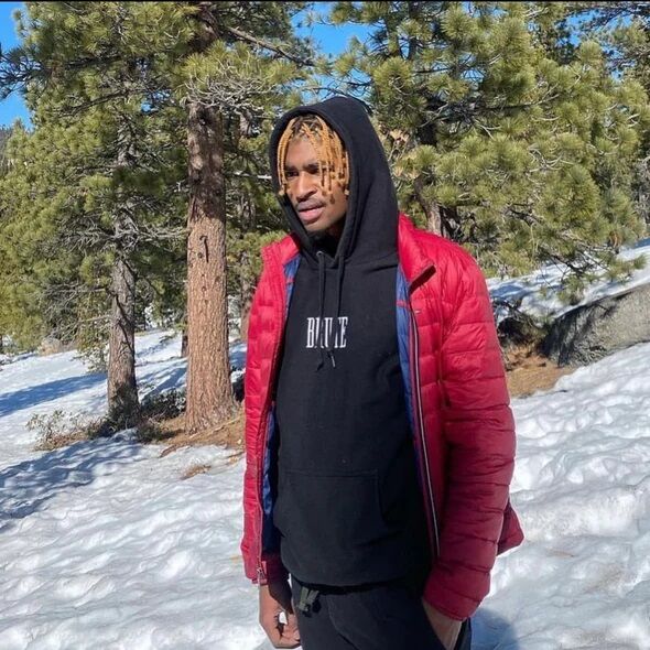 Embroidery Hoodie Black | BRUTE ONLINE STORE