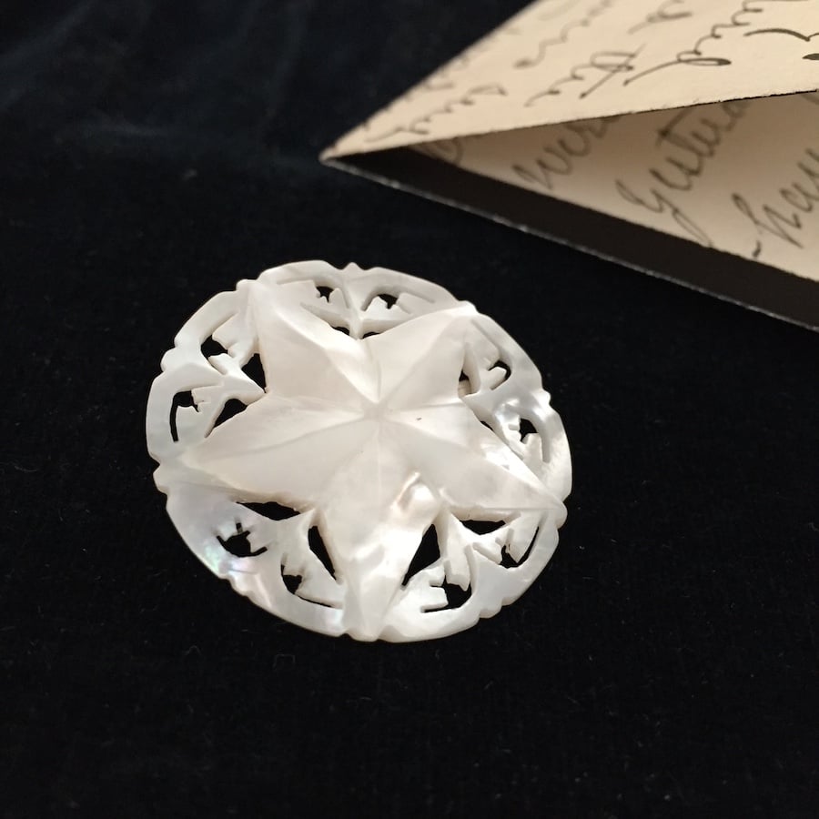 star brooch / ベツレヘム マザーオブパールのブローチ ベツレヘムの星 | cocon