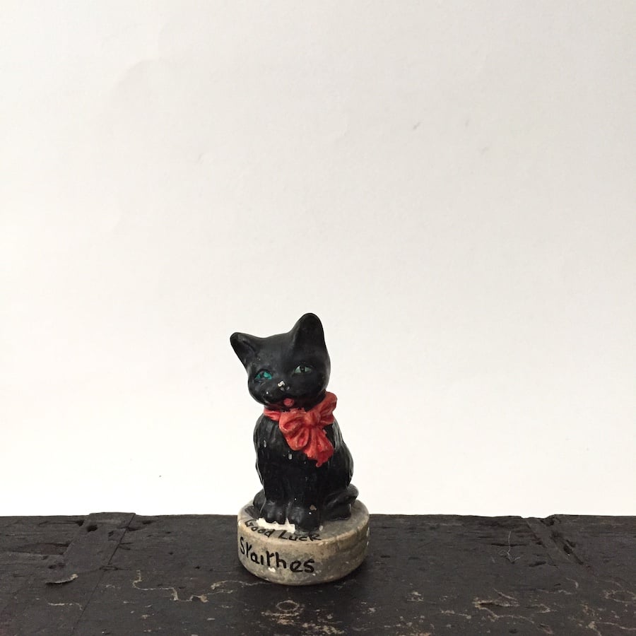 black cat figure / アンティーク黒猫おきもの | cocon