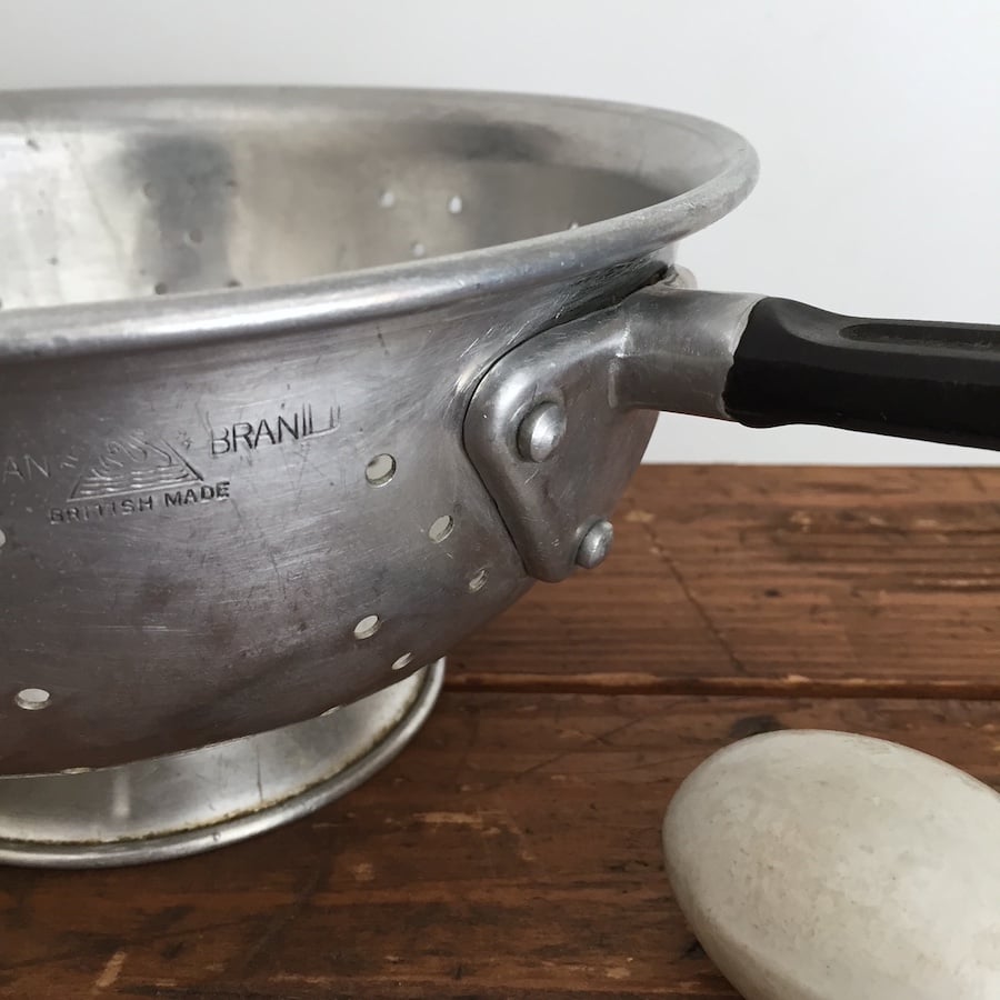 colander / アンティークアルミのコランダー | cocon