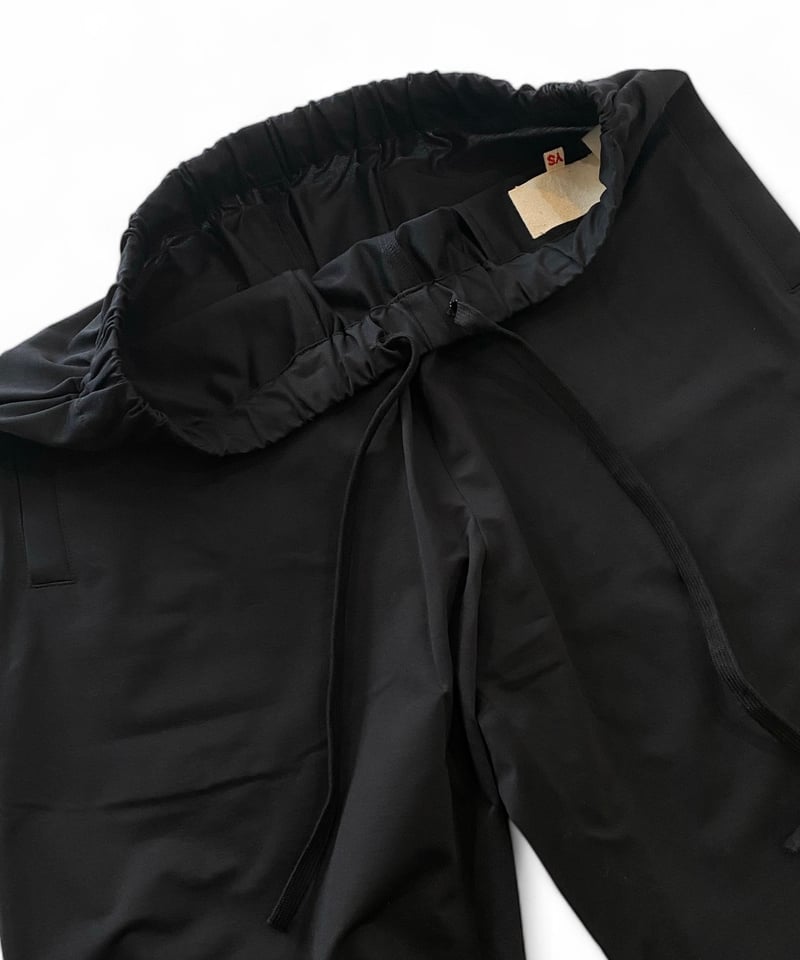 YOKO SAKAMOTO / SIDE SEAMLESS TRACK PANTS -BLAC YOKO SAKAMOTO / SIDE SEAMLESS TRACK PANTS -BLAC
