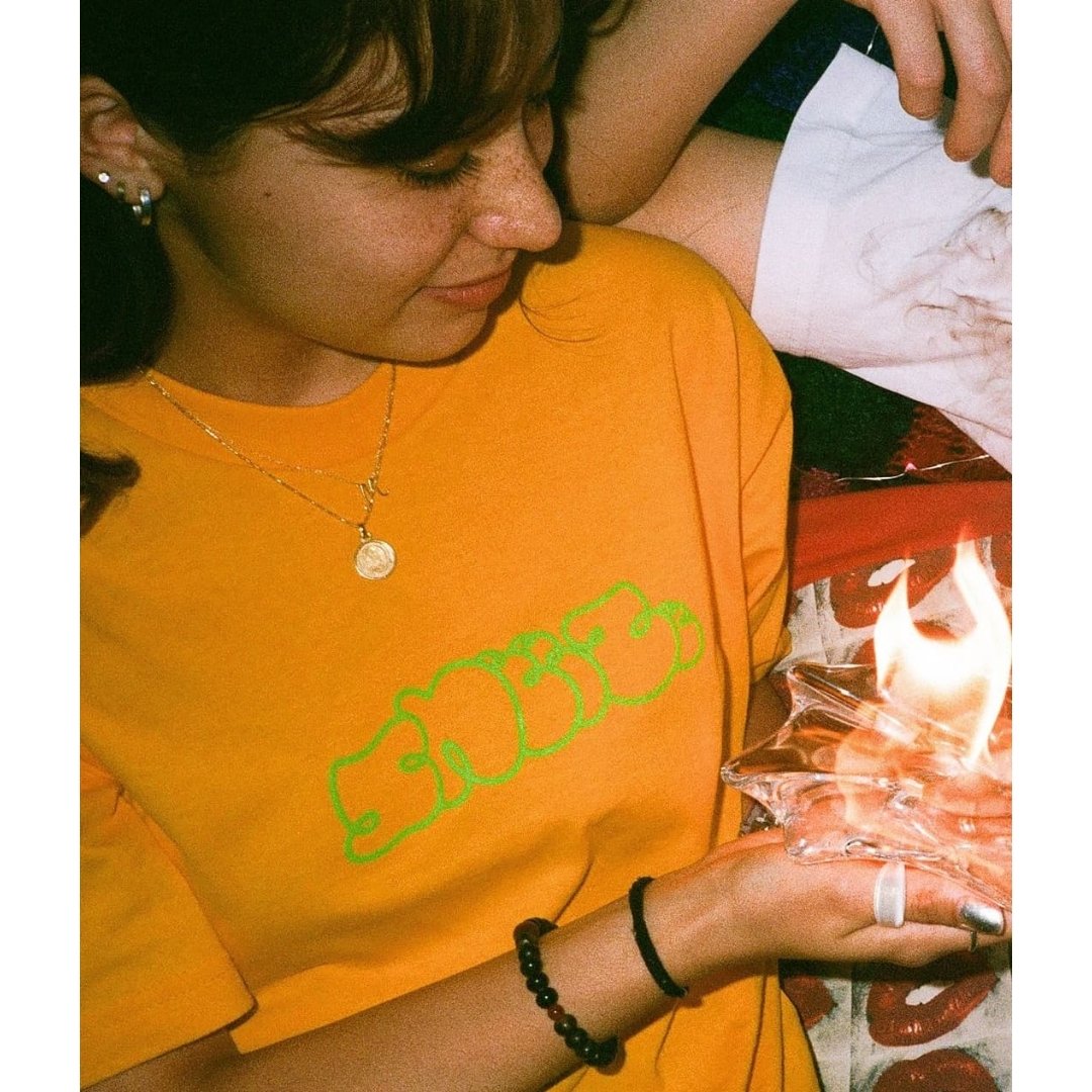SNEEZE MAGAZINE / SNEEZE LOGO TEE / WHITE w/PIN...